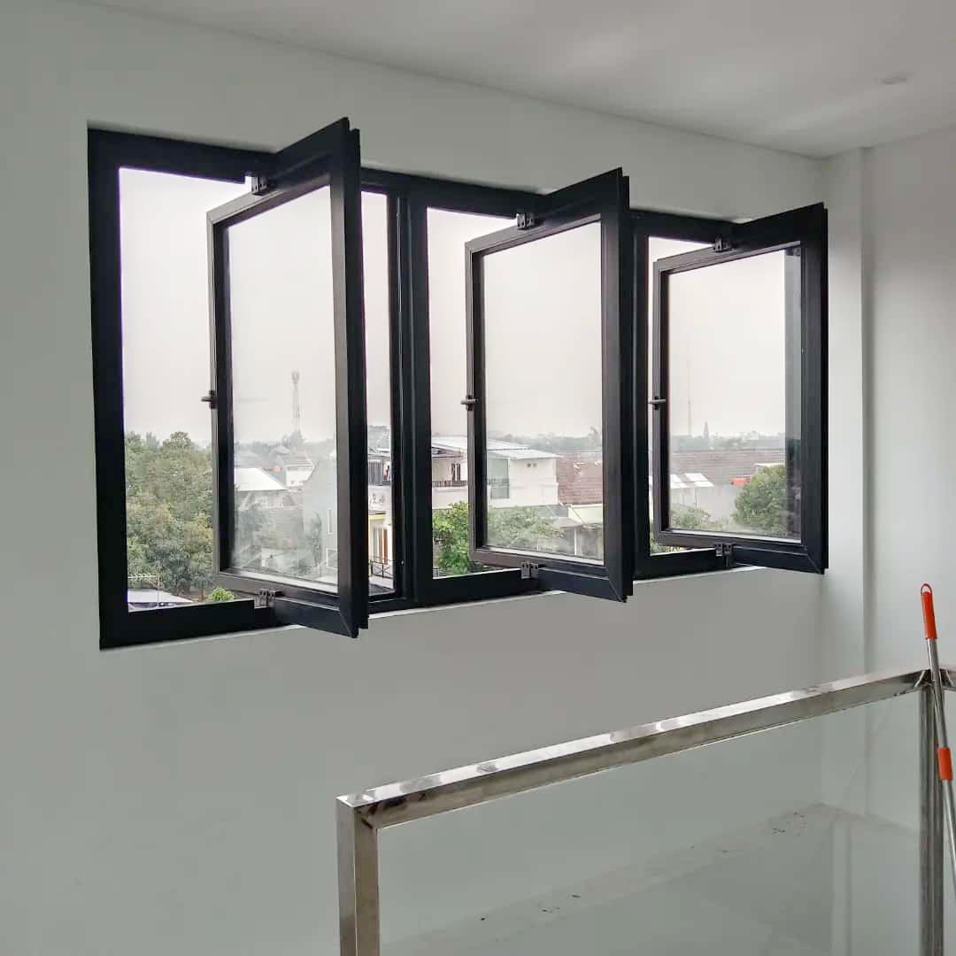 Jendela Pivot - Griya Jaya Sentosa